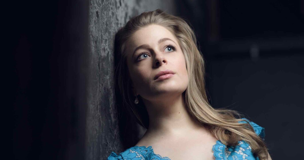 Siobhan Stagg and Nico de Villiers – Echoed Voices — Queensland ...